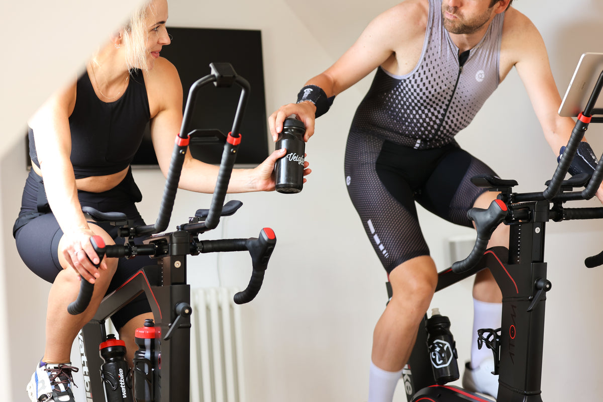 How to Stay Hydrated While Cycling | Blog – Thighs Club